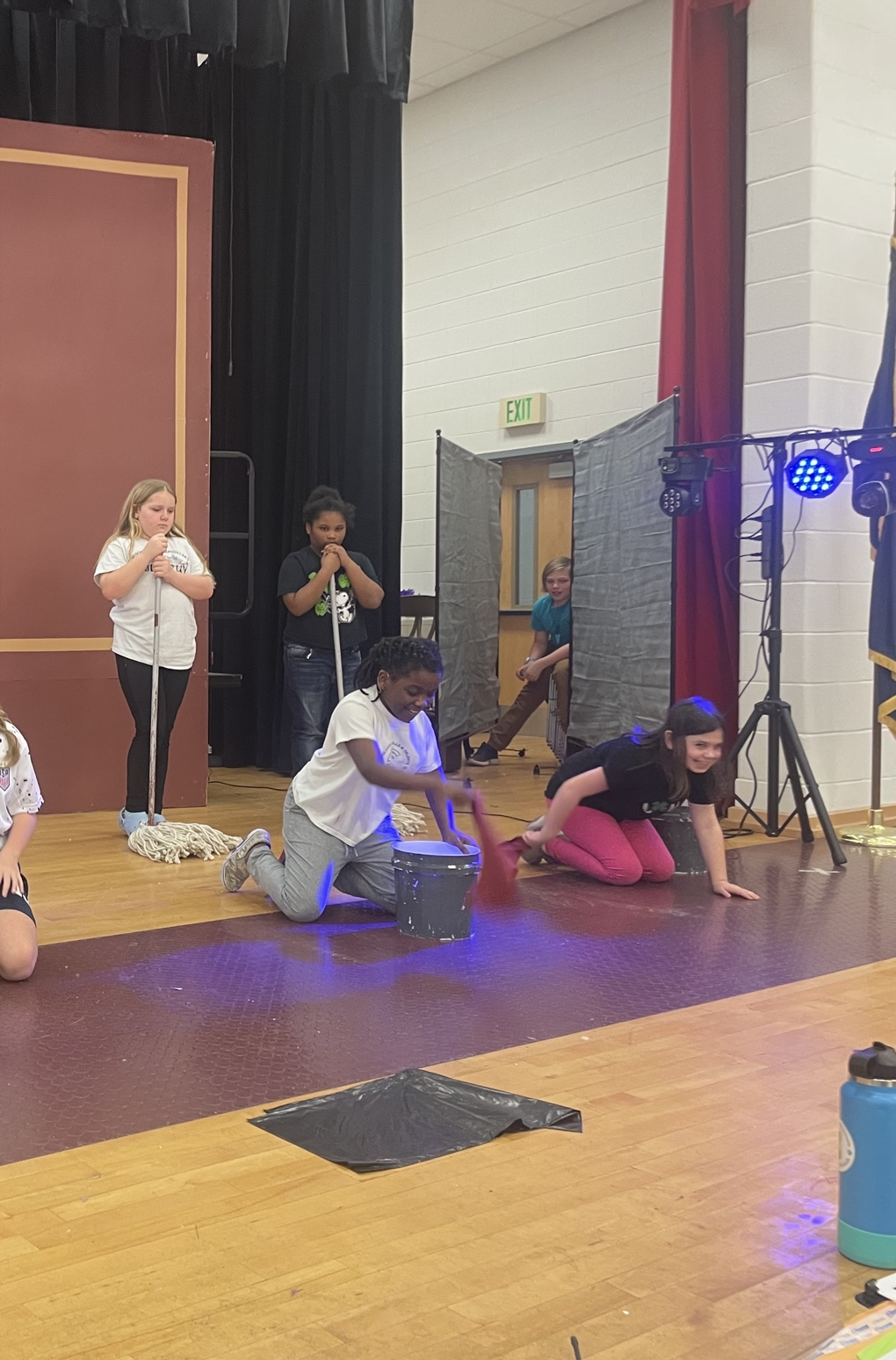 Annie Jr. at Woodstock Elementary School - Performances March 26, 2024 to March 27, 2024 ...